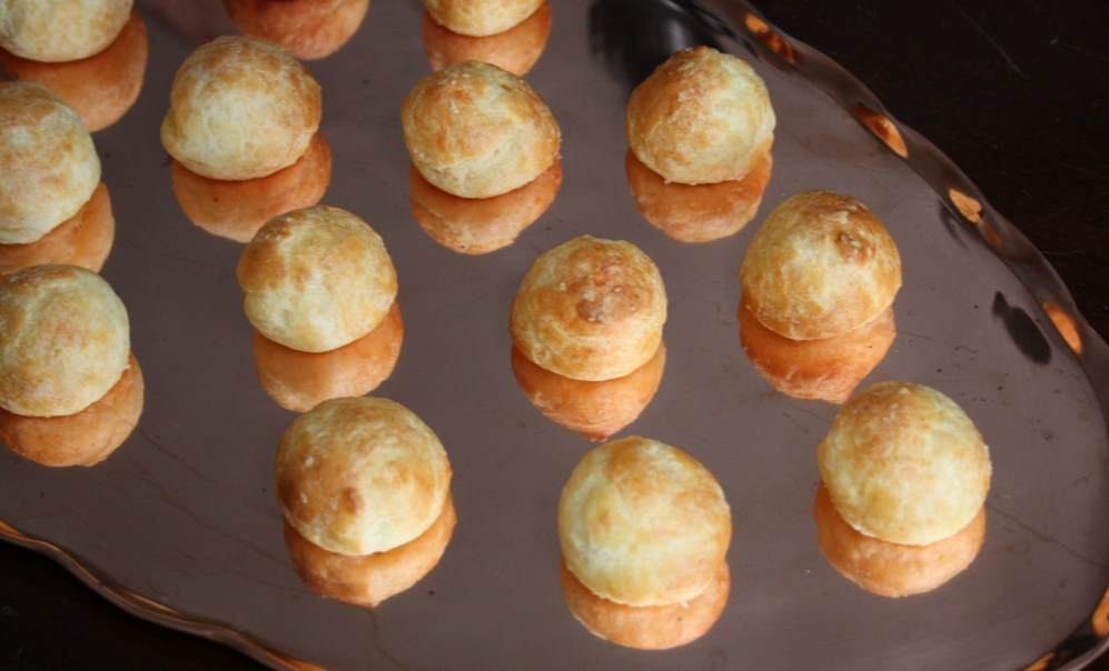 November | 2012 | Maria Dernikos